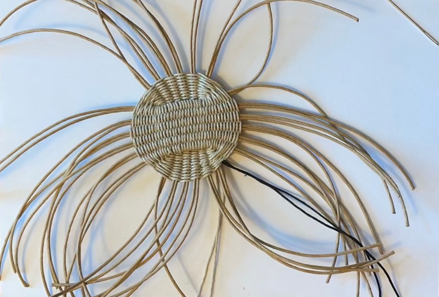 Weaving Crafts in Kiribati – My Virtual World Trip