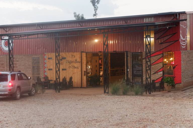 Imigongo, a traditional painting form from Rwanda. – My Virtual World Trip