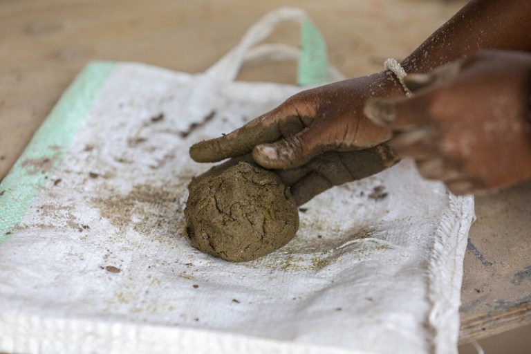 Imigongo, a traditional painting form from Rwanda. – My Virtual World Trip